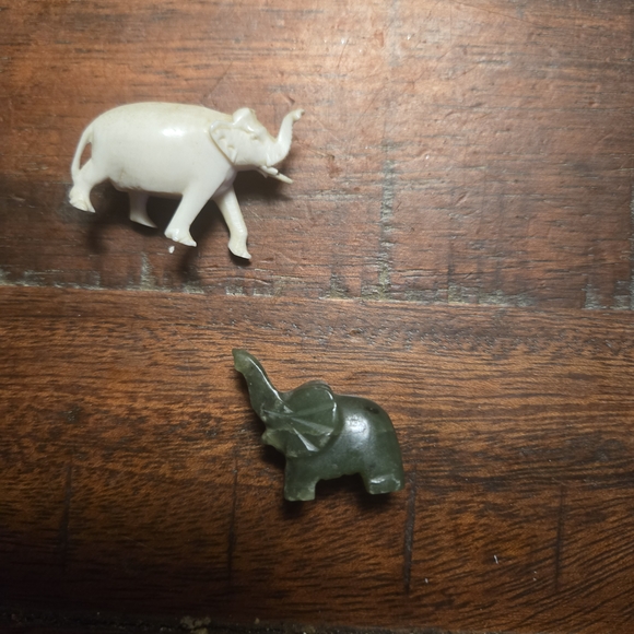 Accents | Elegant Elephant Figurine Set White Boneand Green Malachite ...